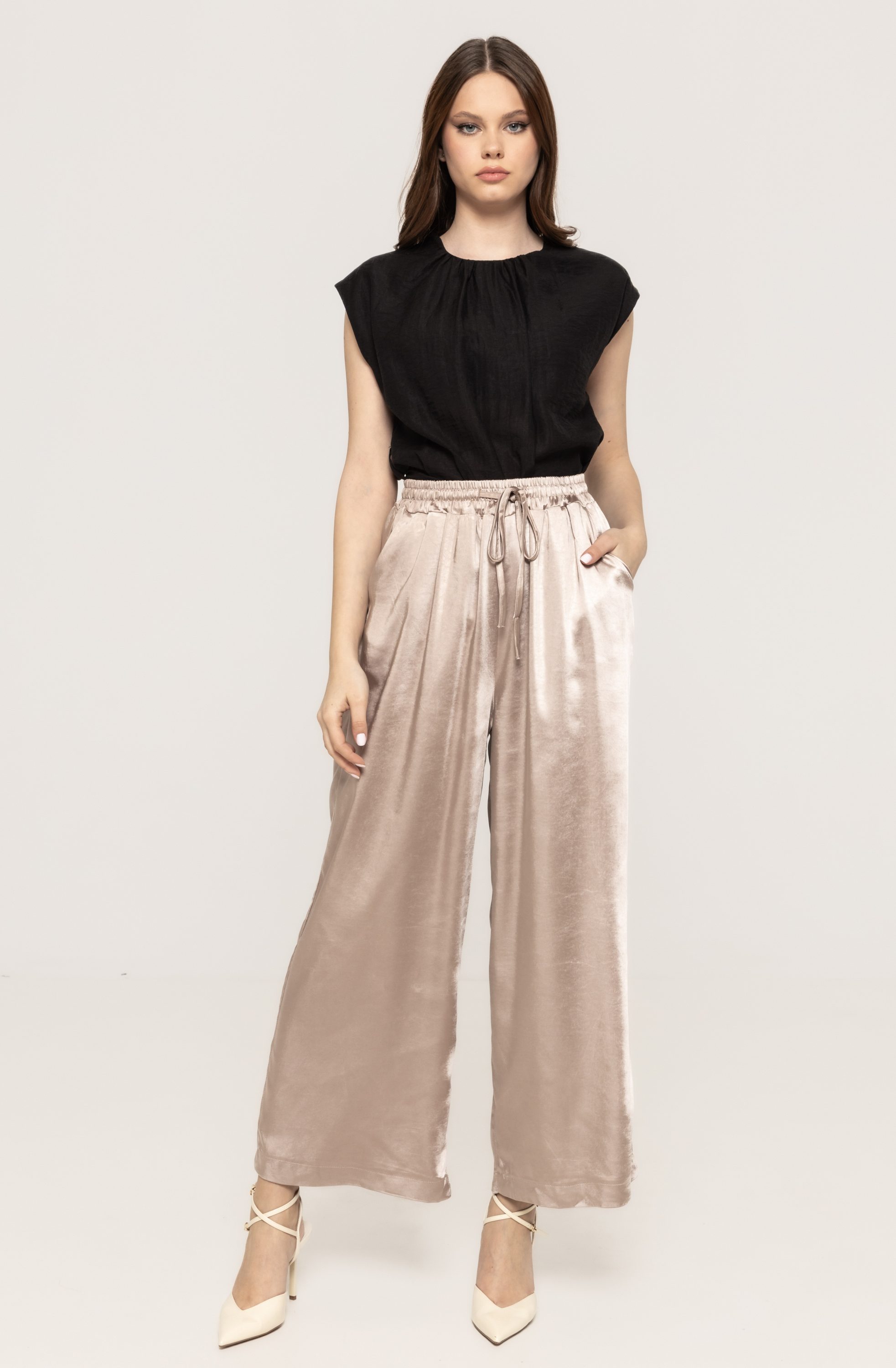 Pantaloni largi din satin cu talie elastică și șnur Tania - ETIC